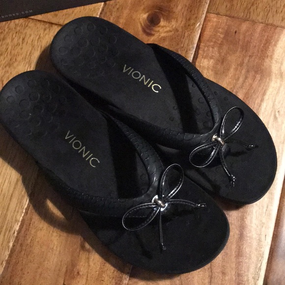 Vionic | Shoes | Vionic Black Shoes With Orthaheel Technology | Poshmark